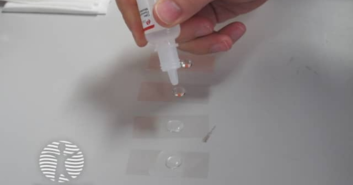 Preparing glass slide for a coverslip image