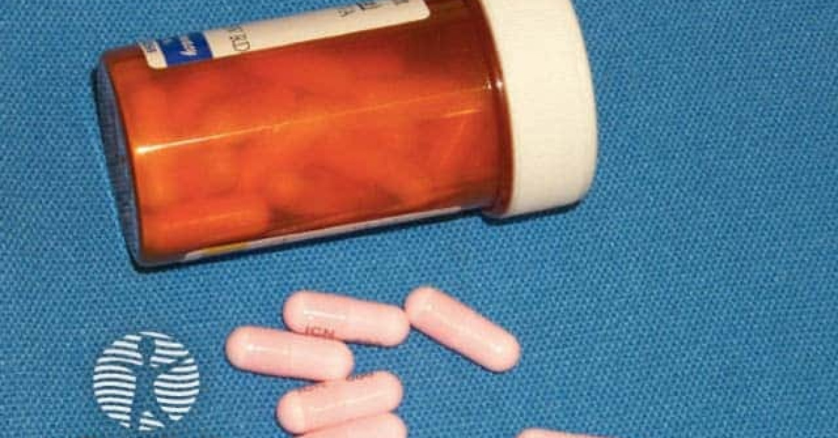 DermNet® - 8-MOP capsules image